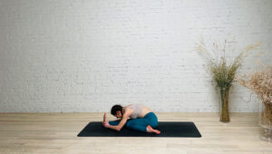 How To Do One Leg Folded Forward Bend Pose | Benefits, Variations ...